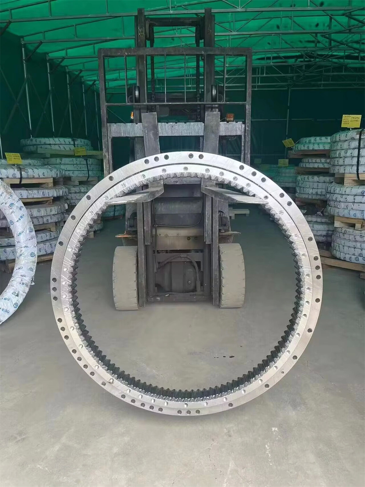 DX230 Excavator Spare Parts 172447-57600 Slewing Circle Swing Bearing